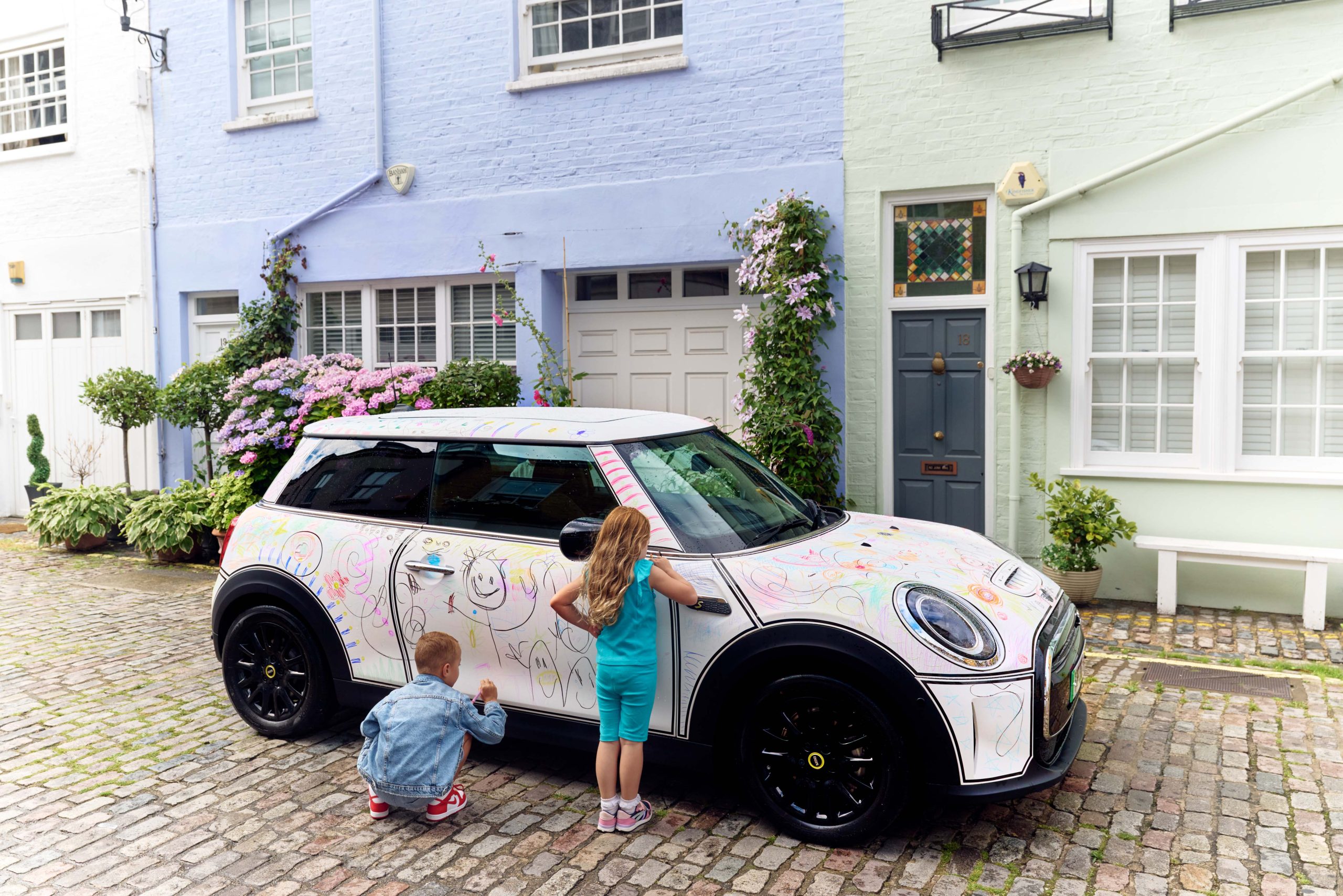 MINI Minds envision the extraordinary cars of the future: colour ...